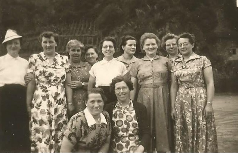 vrouwenbond | Mien durpke siebengewald